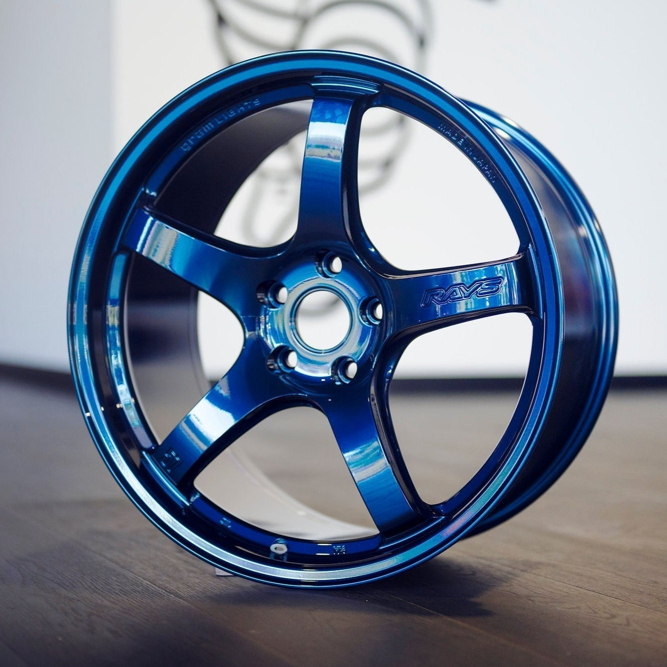 RAYS gramLIGHTS 57CR - 18x9.5 / 5x100 / +38 - Eternal Blue Pearl (FRS/